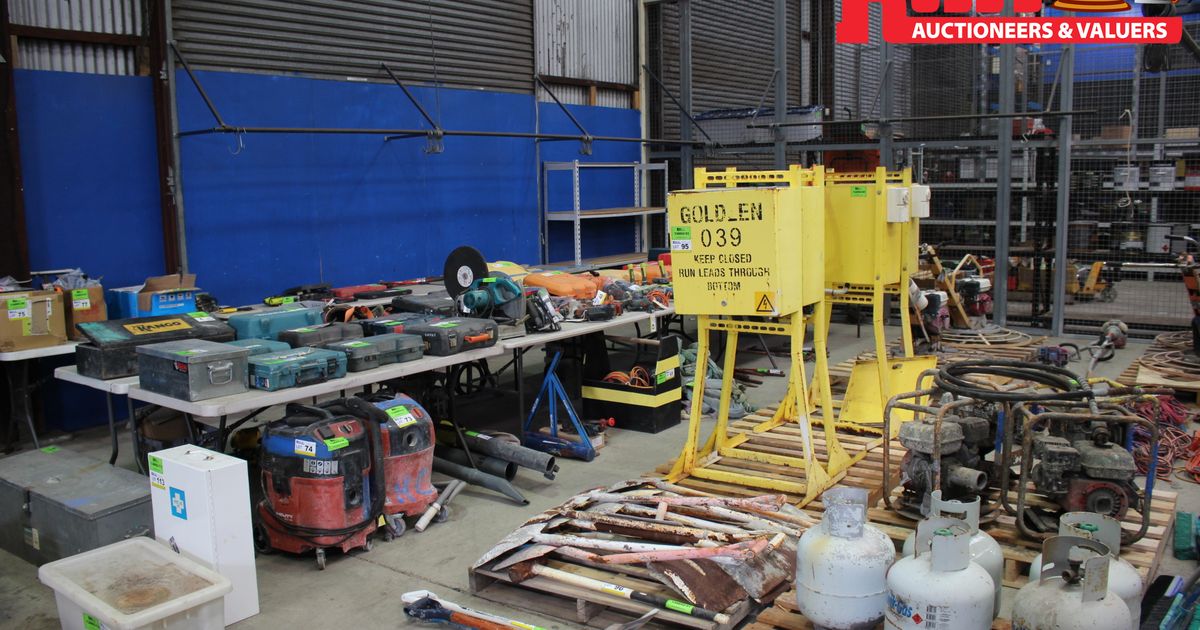 Ross's Auctioneers & Valuers